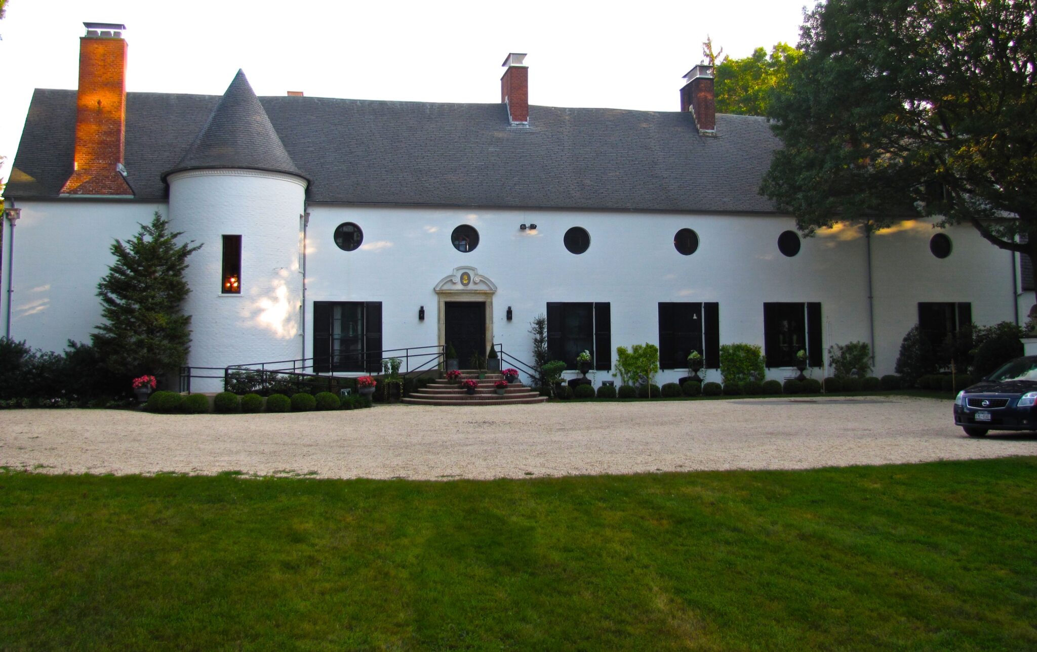 History of Chelsea Mansion: A Blend of Cultures and Eras